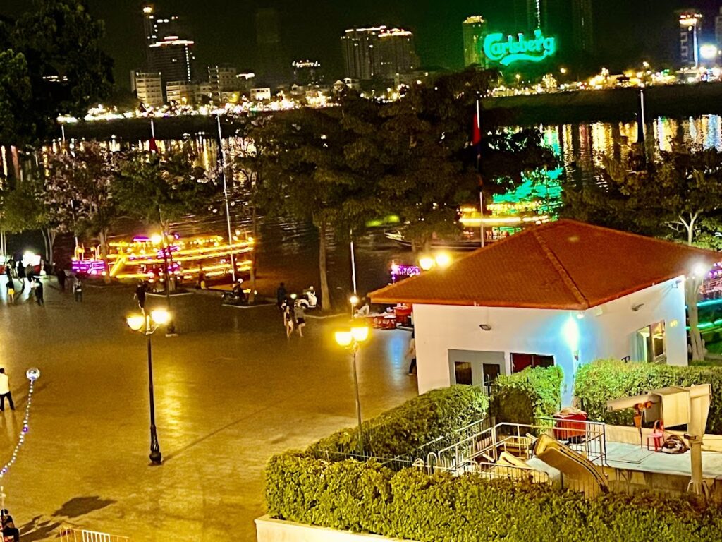 カンボジアはプノンペンに出張旅へ③Fairfield by Marriottoプノンペンへ。そしてレストランへ | 浜口準之助のテツ・ホテル ...